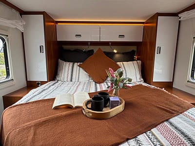 Britz Odyssey Motorhome – 4 Berth